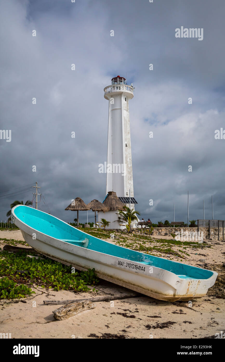 The lighthouse at the village of Mahahual, Mexico Stock Photo - Alamy