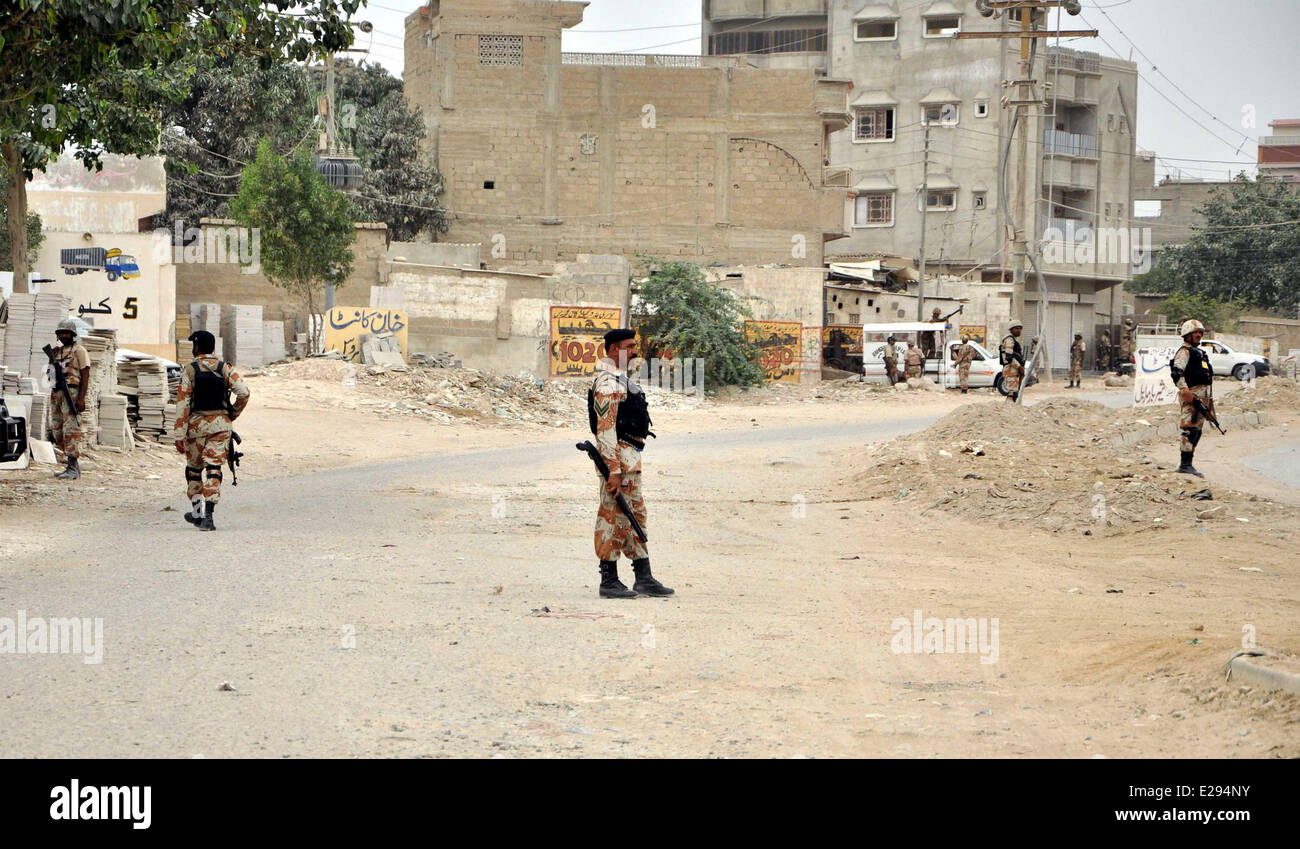 Karachi, Pakistani. 17th June, 2014. Pakistani rangers take part in a ...