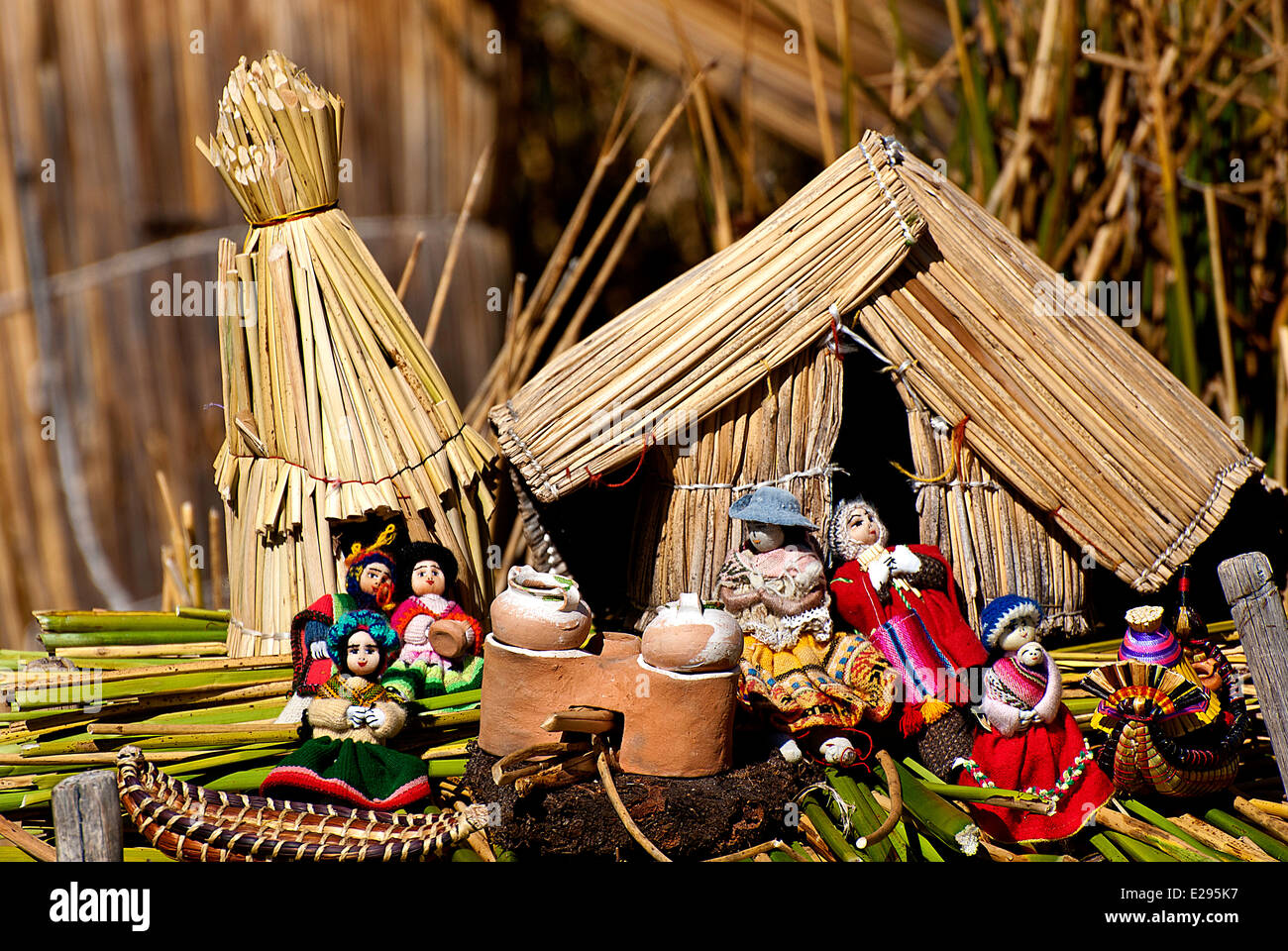Floating Islands (Islas Flotantes) of the Uros People, Lake Titicaca ...