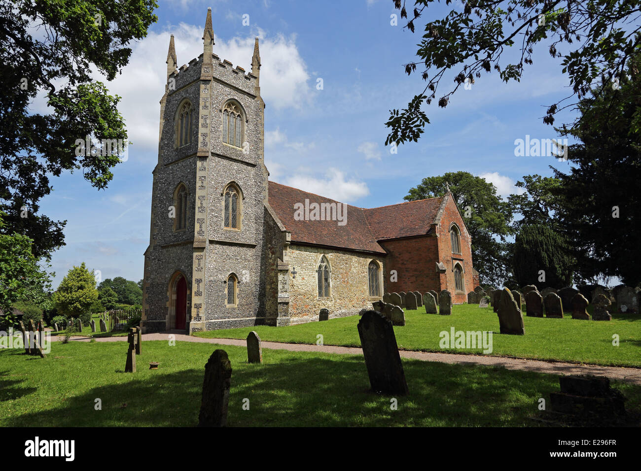St Marys: Church of St Mary Magdalene Hartley Wintney Stock Photo - Alamy