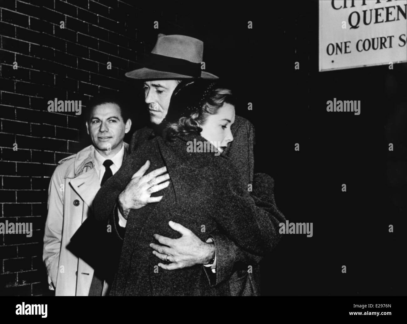 The Wrong Man - Henry Fonda , Vera Miles - Director: Alfred Hitchcock ...