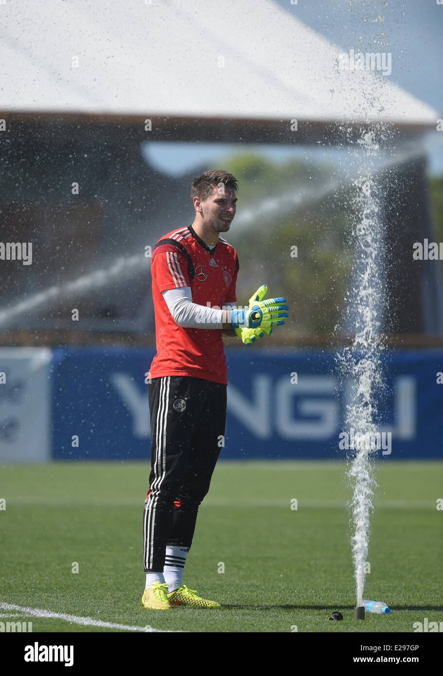 Ron robert zieler world cup hi-res stock photography and images - Alamy