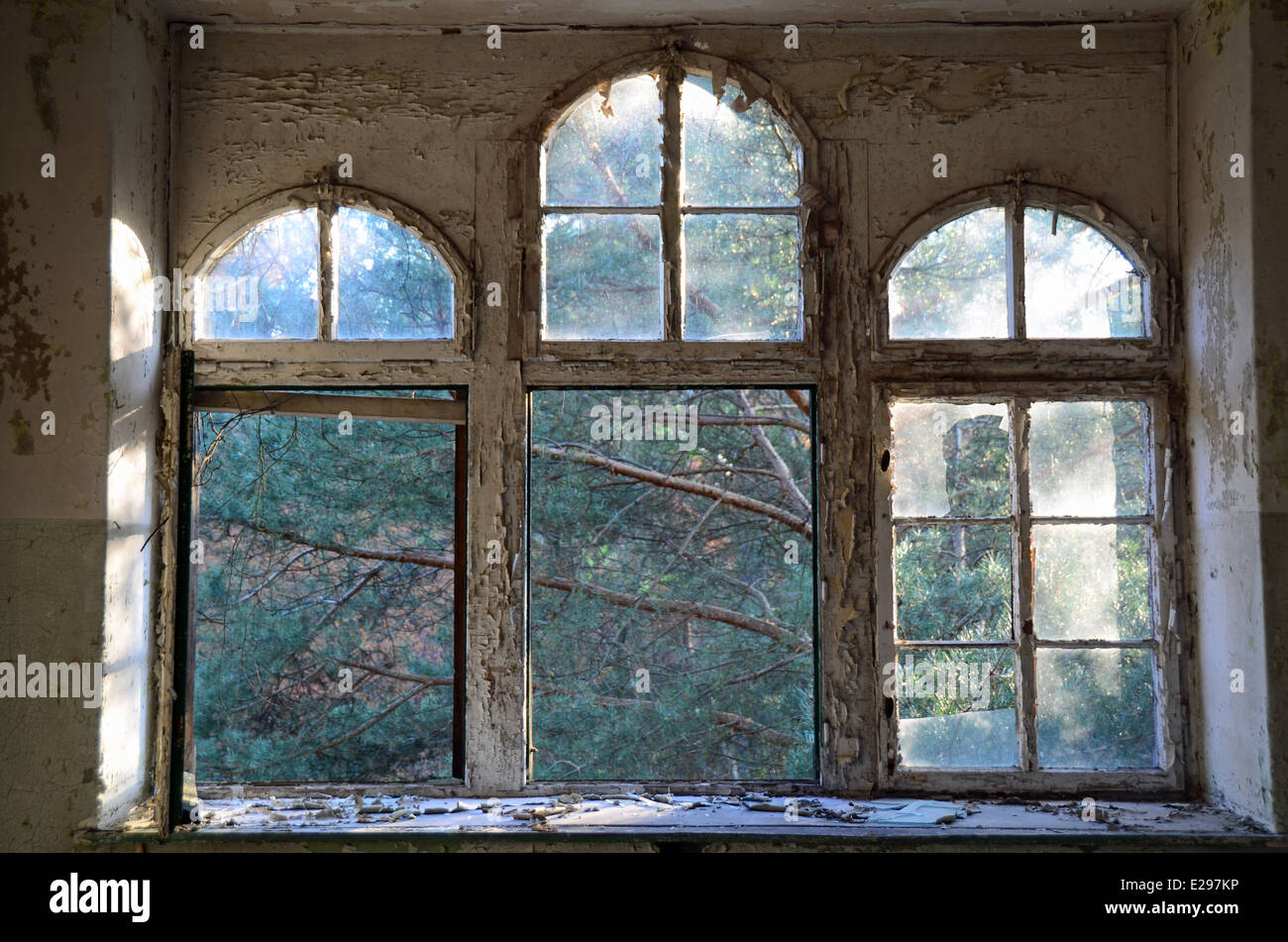 Beautiful desolate window Stock Photo - Alamy