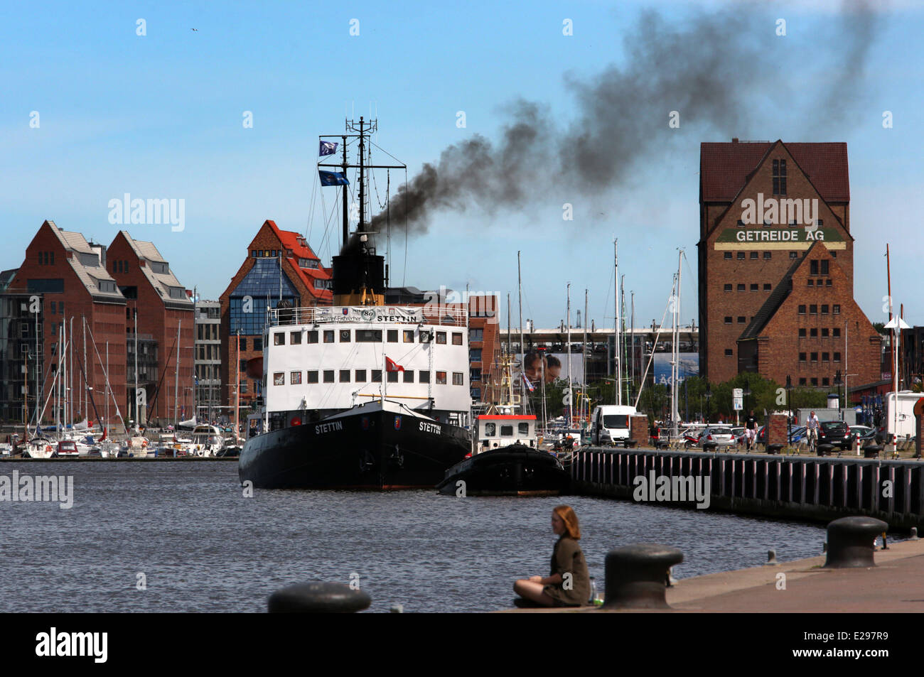 Steam ice breaker hi-res stock photography and images - Alamy