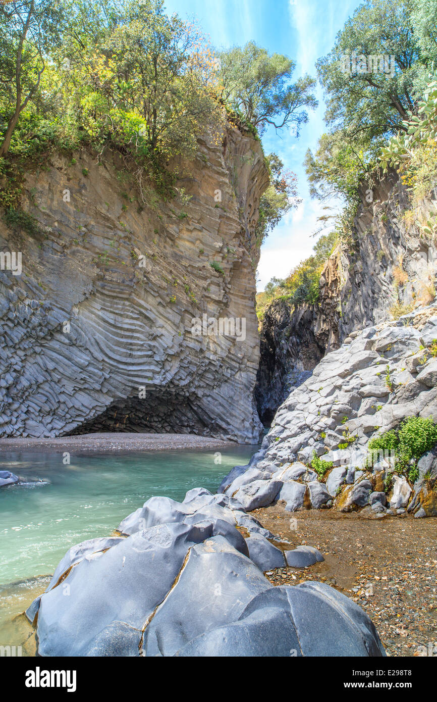 Columnar basalt formation in Alcantara river Stock Photo - Alamy