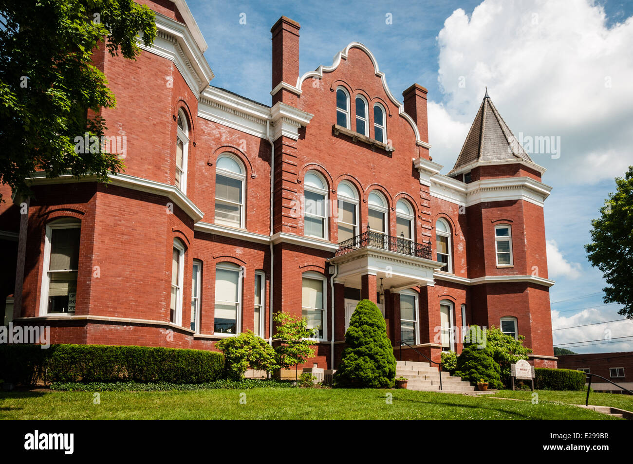 Grayson County Courthouse High Resolution Stock Photography and Images ...