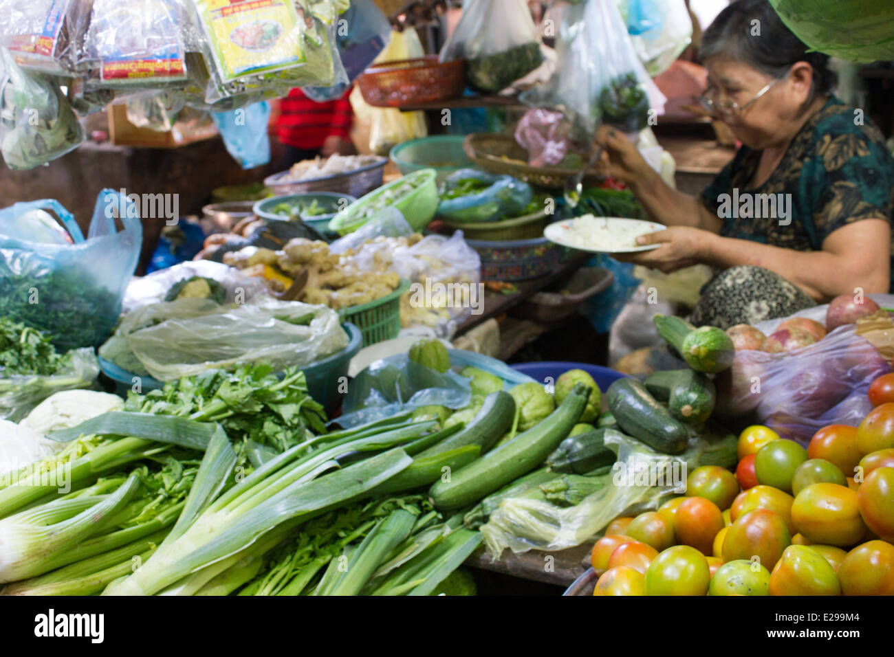 Market scene, Central Market, Phnom Penh, Cambodia Stock Photo - Alamy