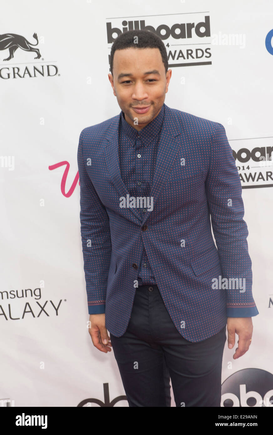 Singer/songwriter John Legend attend the 2014 Billboard Music Awards in ...
