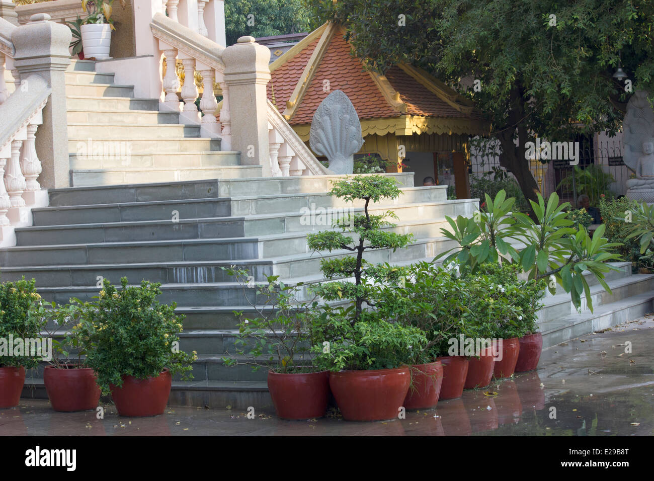 Temple steps in Phnom Penh, Cambodia Stock Photo - Alamy