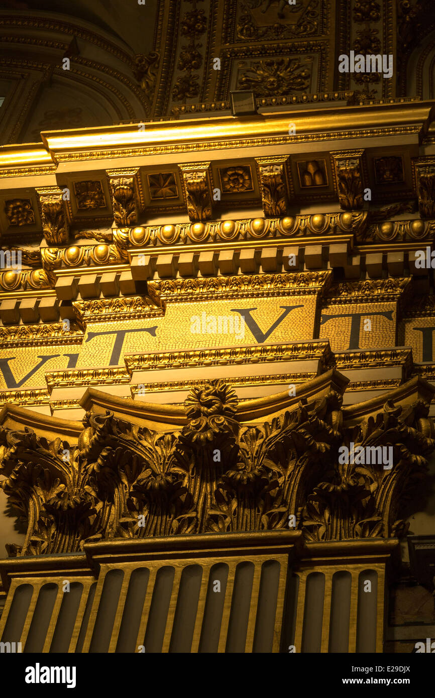 Corinthian pilaster hi-res stock photography and images - Alamy