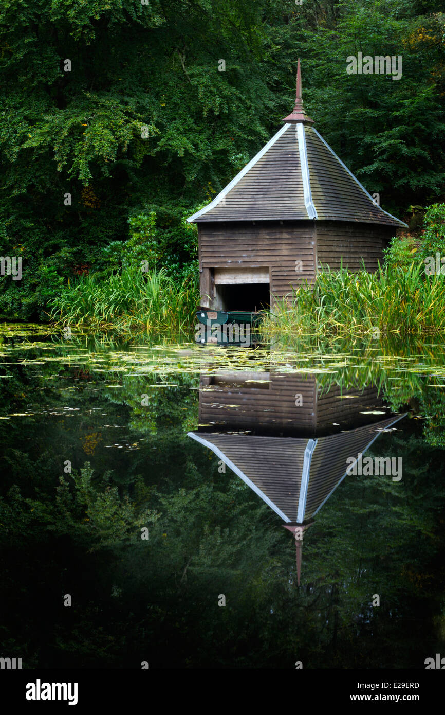 Boat Hut, Loch Dunmore Stock Photo - Alamy