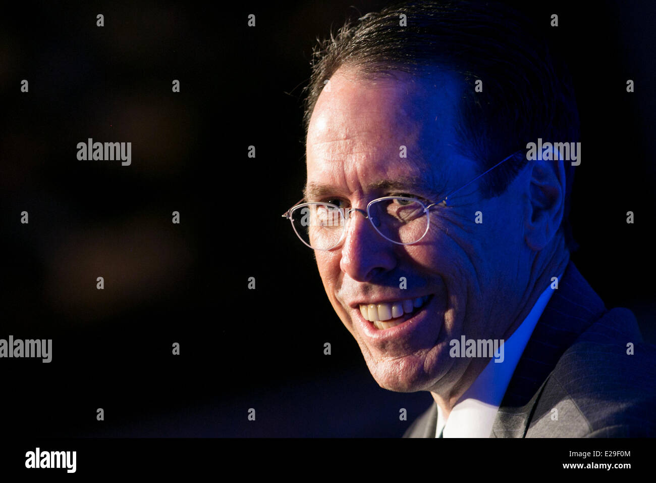Randall stephenson hi-res stock photography and images - Alamy
