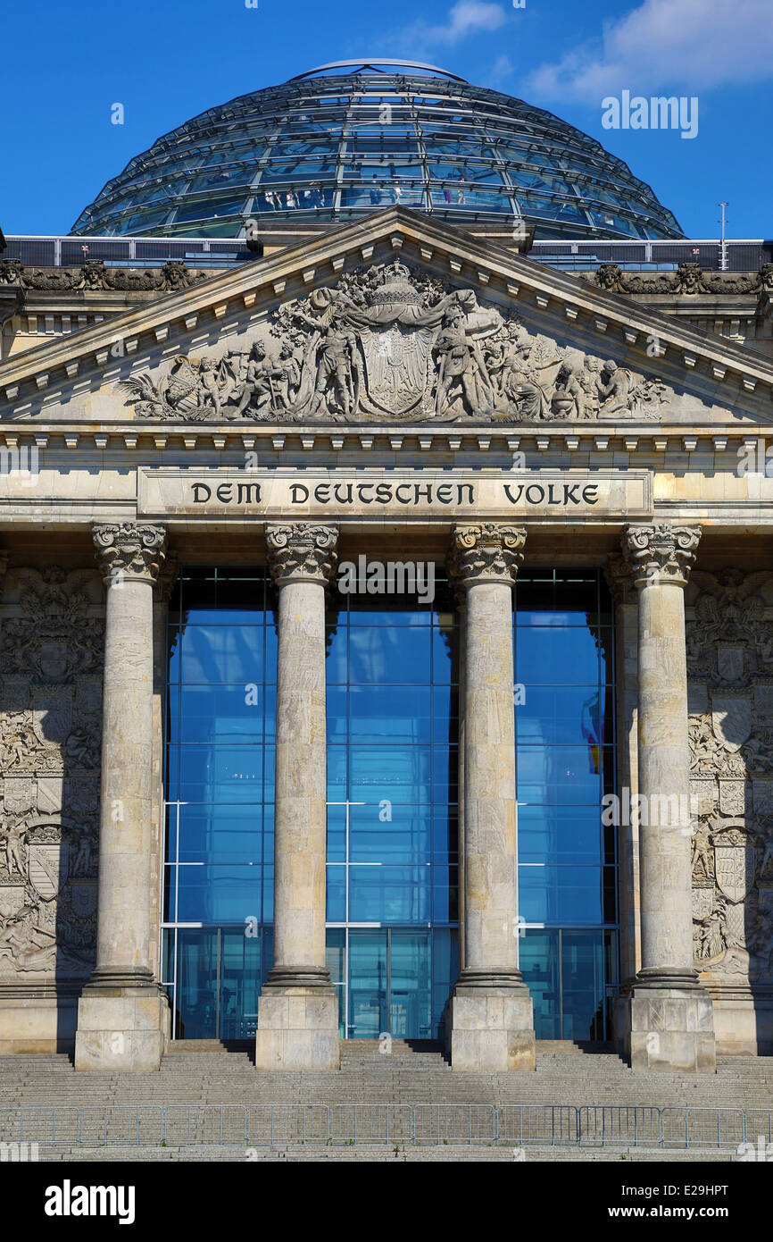 Columns building berlin hi-res stock photography and images - Alamy