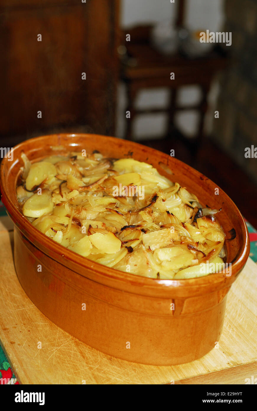 The alsatian baeckeoffe specialty hi-res stock photography and images ...
