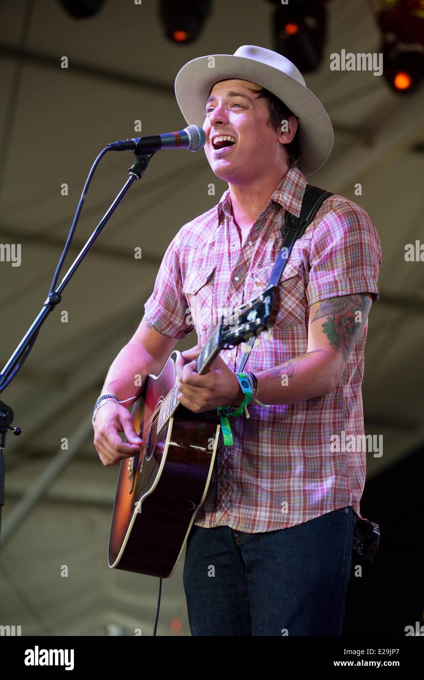 Manchester, Tennessee, USA. 12th June, 2014. Vocalist RICKY YOUNG of ...