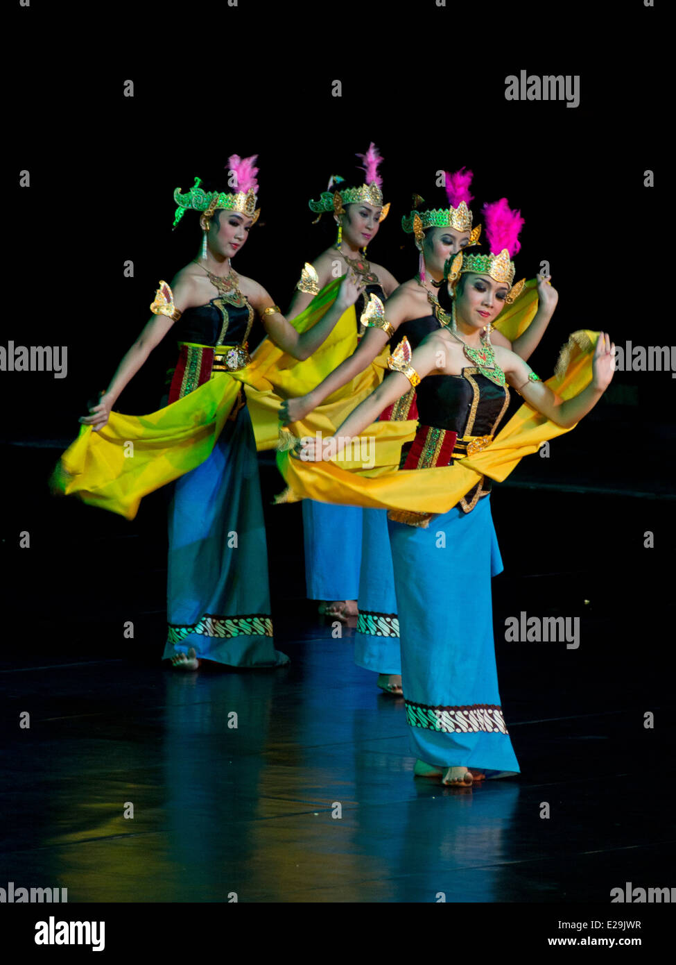 Performance of the classic Ramayana legend at the Prambanan temple in ...