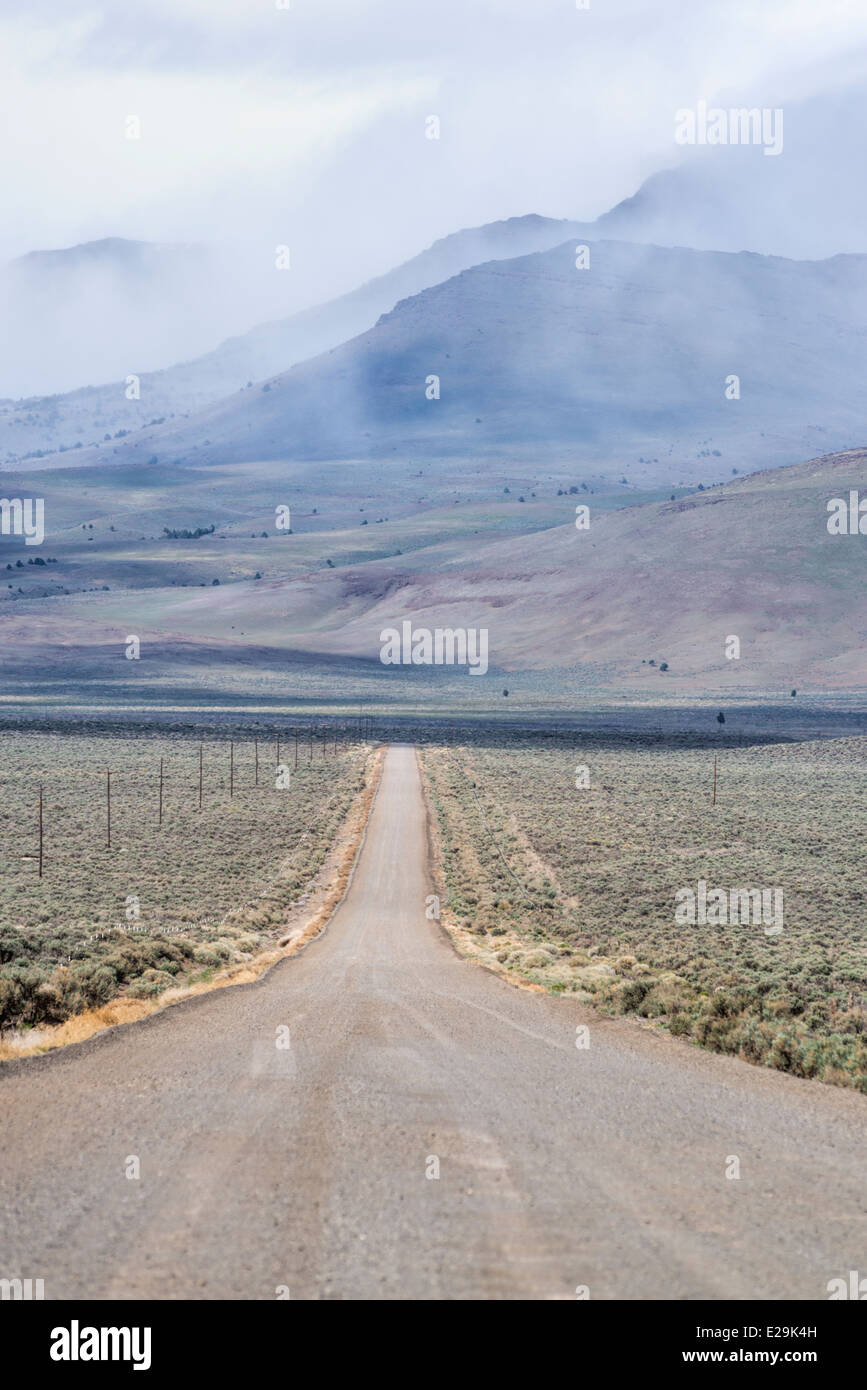 Mountain road in oregon hi-res stock photography and images - Alamy