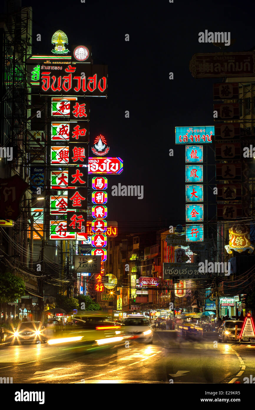 Yaowarat Road is a main street in Bangkok's Chinatown Stock Photo - Alamy