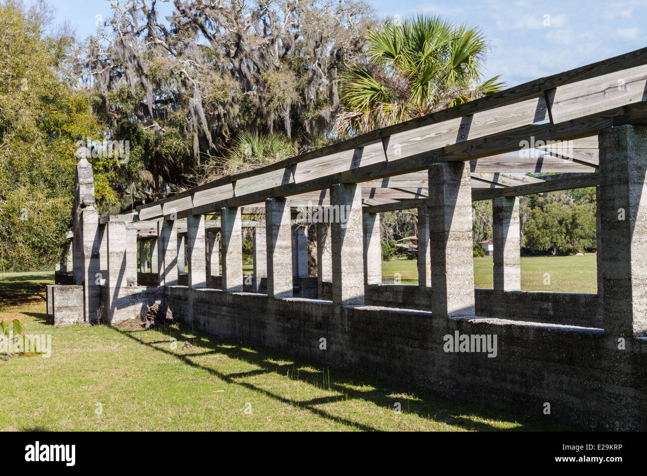 Pergola at Dungeness, Dungeness Ruins, Cumberland Island National ...