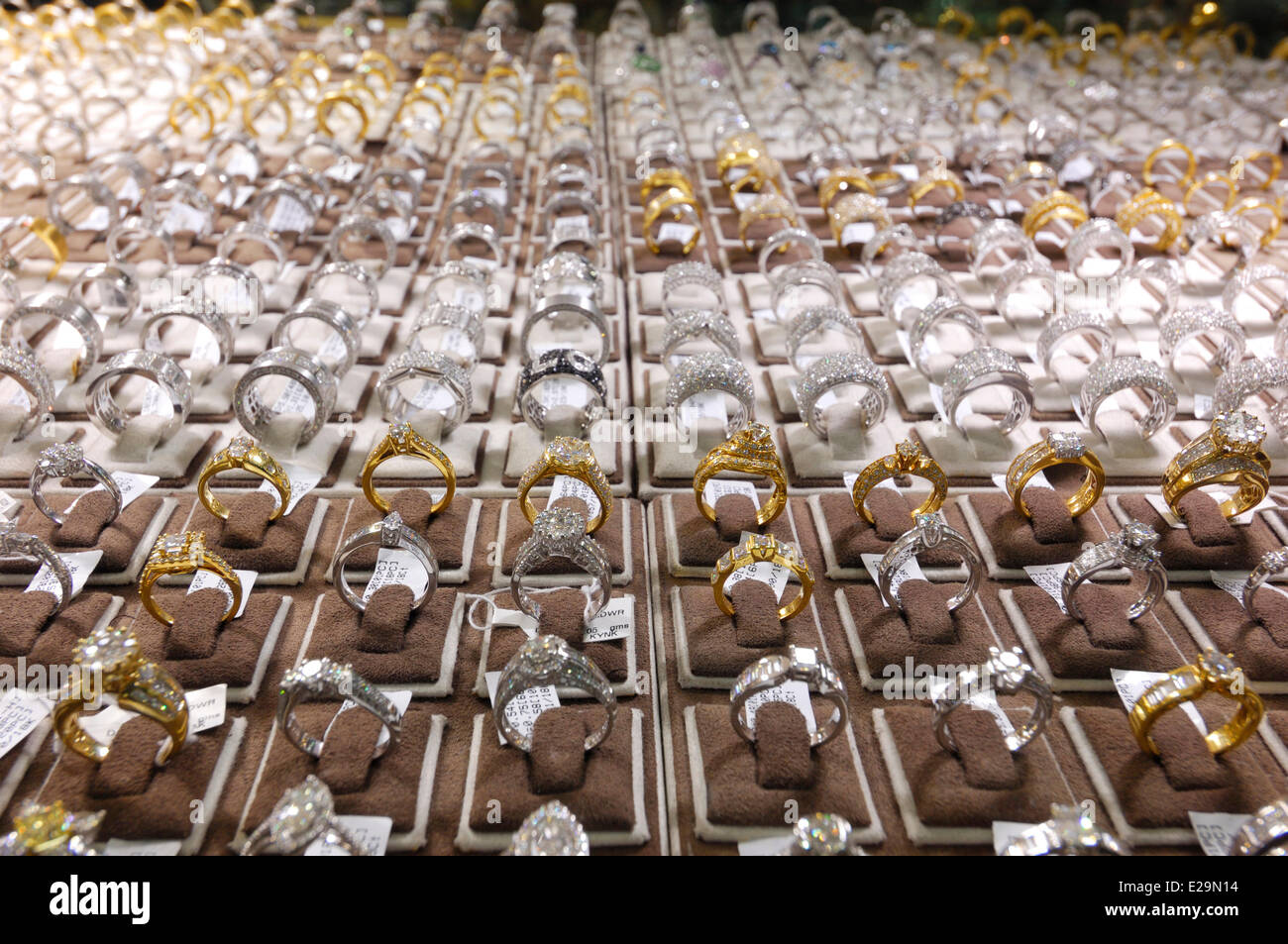 United Arab Emirates, Dubai emirate, Dubai, Deira, Gold Souk, gold ...