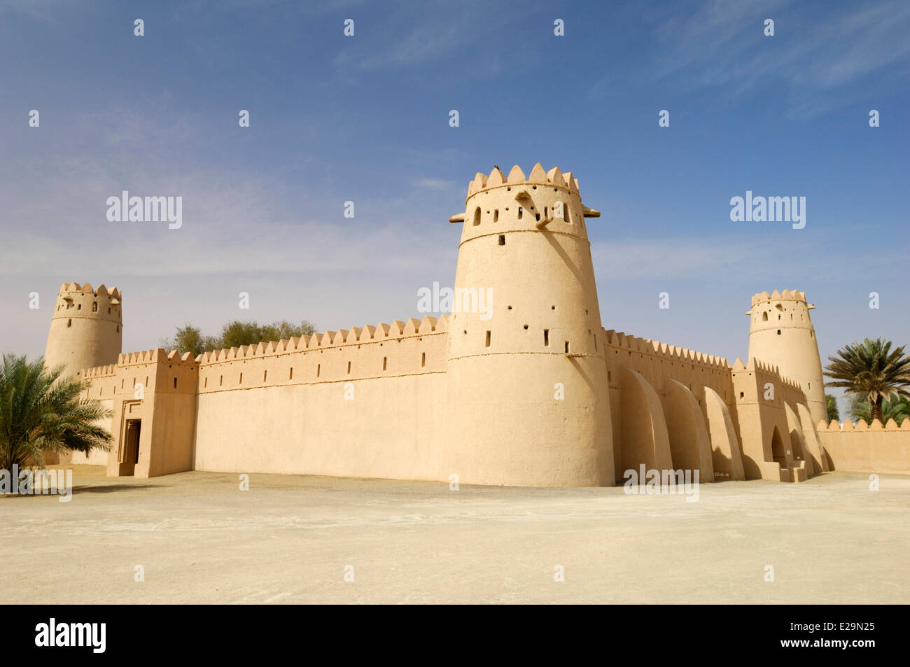 Arab walls hi-res stock photography and images - Alamy