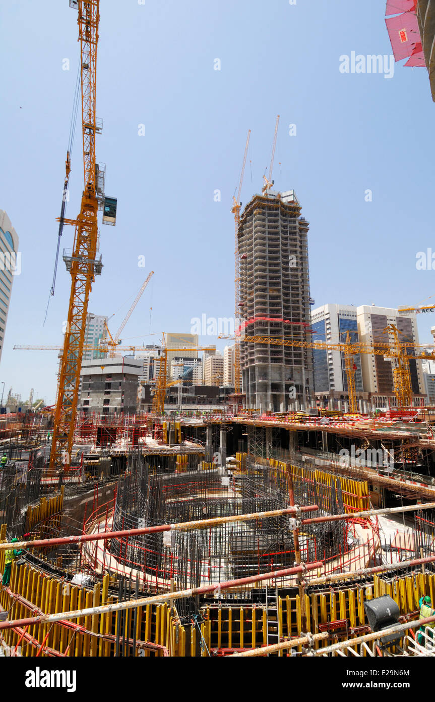 United Arab Emirates, Abu Dhabi emirate, Abu Dhabi city, construction ...
