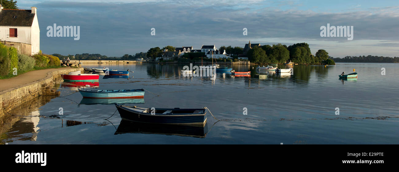 Saint cados island hi-res stock photography and images - Alamy