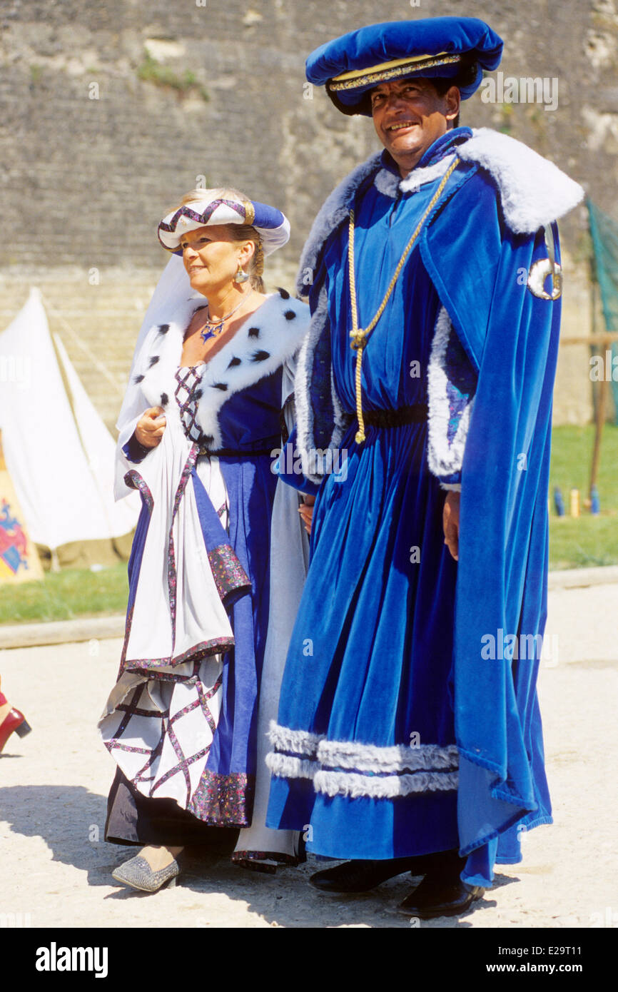 Medieval nobles hi-res stock photography and images - Alamy