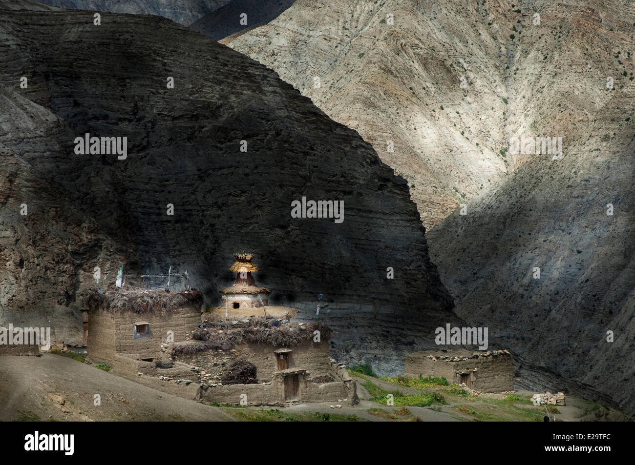 Nepal, Karnali Zone, Dolpo Region, Saldang, farm and chorten Stock ...