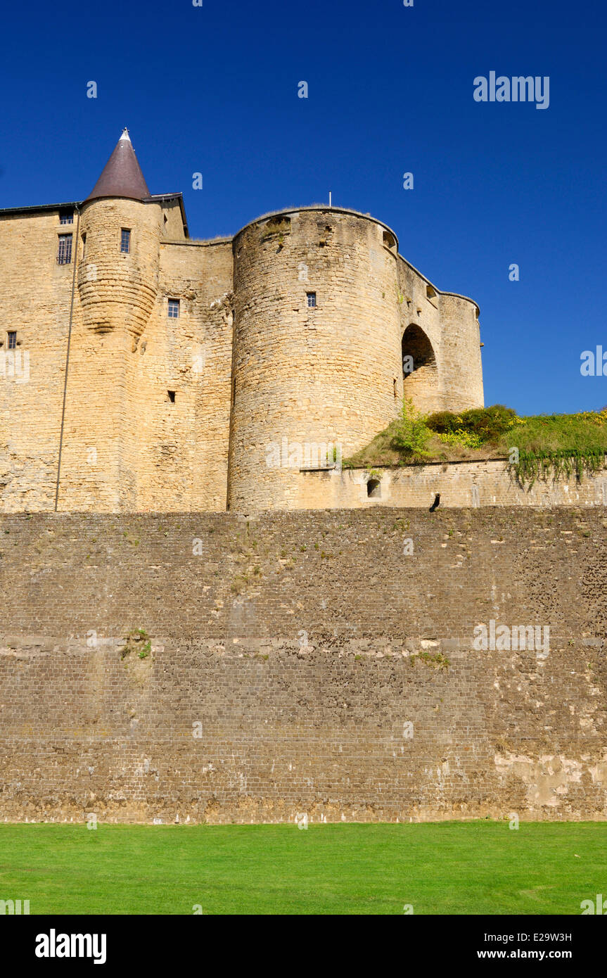 France, Ardennes, Sedan, castle, ramparts Stock Photo - Alamy