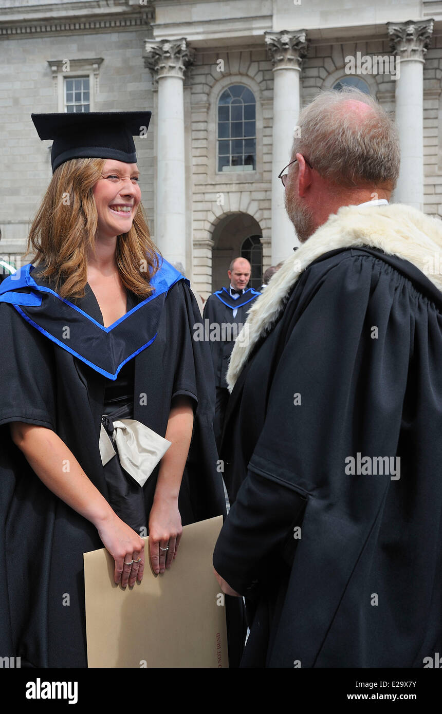 Ireland, Dublin, Trinity College, Young graduate and teacher Stock ...