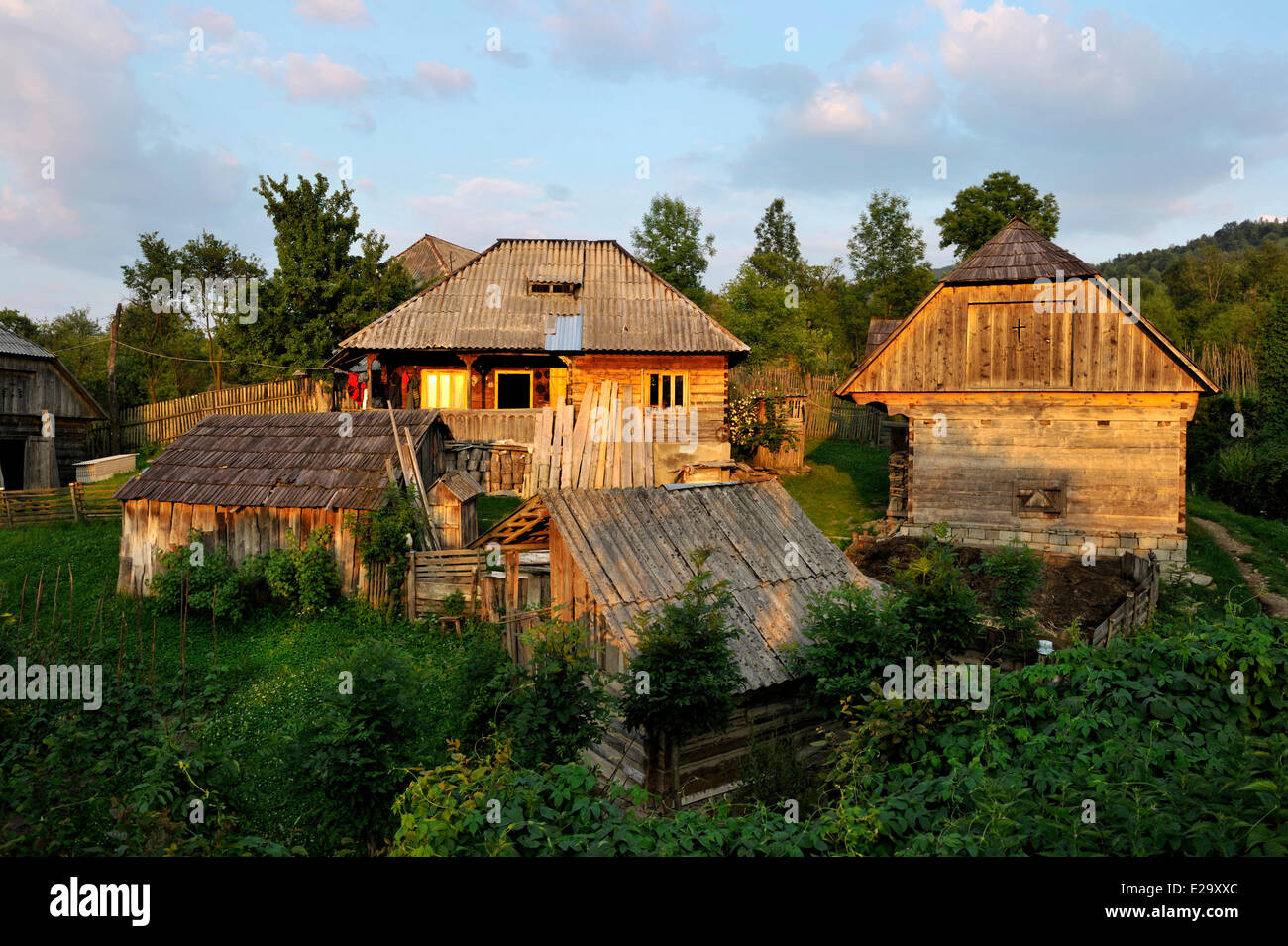 Botiza village hi-res stock photography and images - Alamy