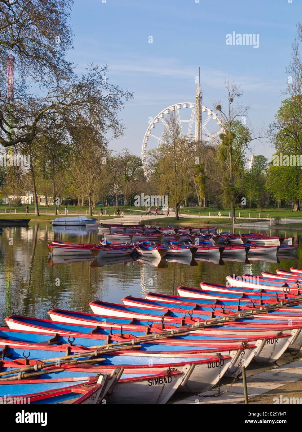 France, Paris, the Bois de Vincennes, Lake Daumesnil Stock Photo - Alamy