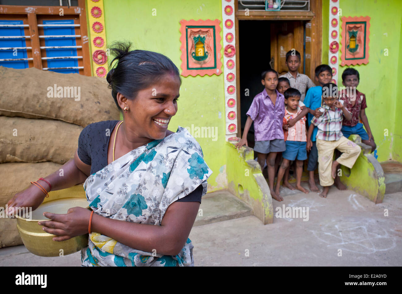 Tamil people hi-res stock photography and images - Alamy
