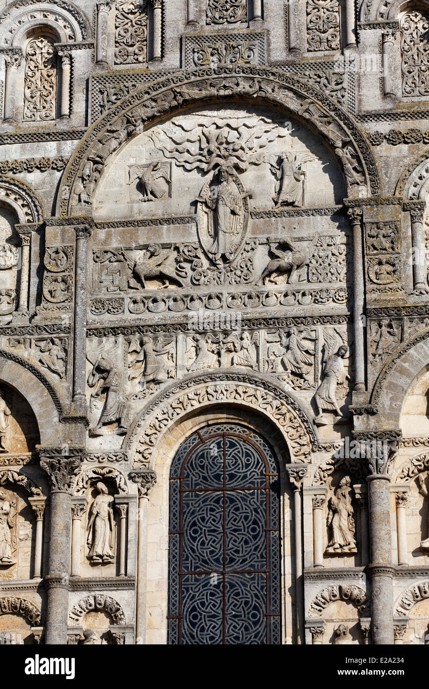 France, Charente, Angouleme, St Pierre church Stock Photo - Alamy