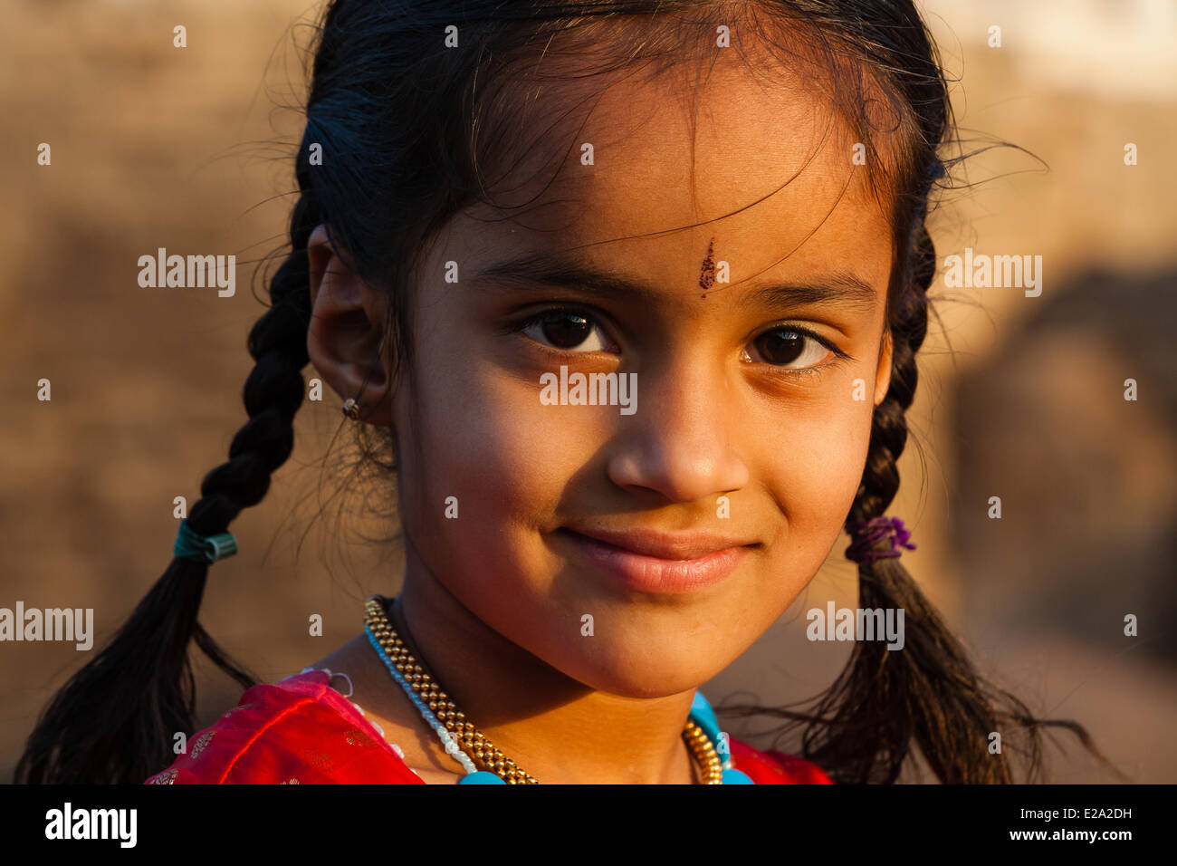 India, Karnataka state, Hampi, young girl portrait Stock Photo - Alamy