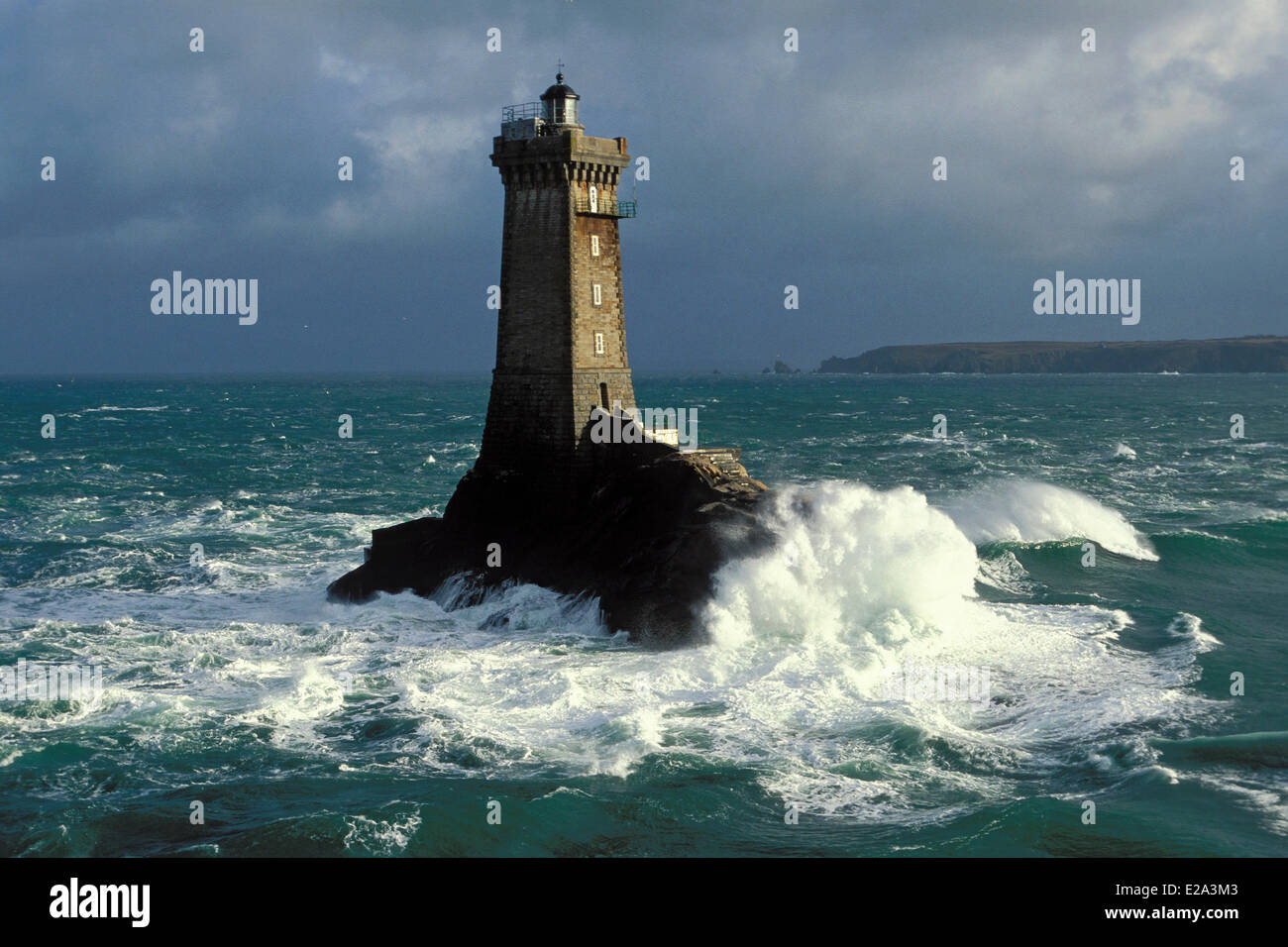 France, Finistere, Iroise Sea, Pointe du Raz, Raz de Sein, La Vieille ...