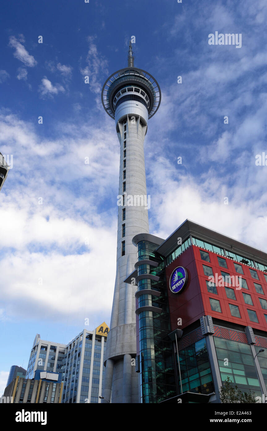 New Zealand, North Island, Auckland, Sky Tower behind a red building ...