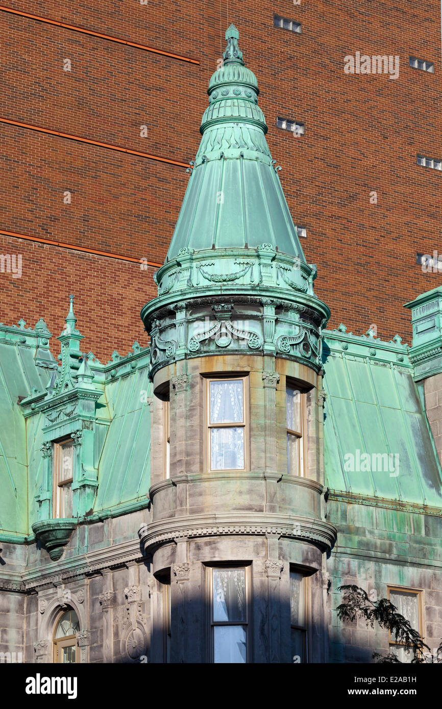 Sherbrooke street hi-res stock photography and images - Alamy