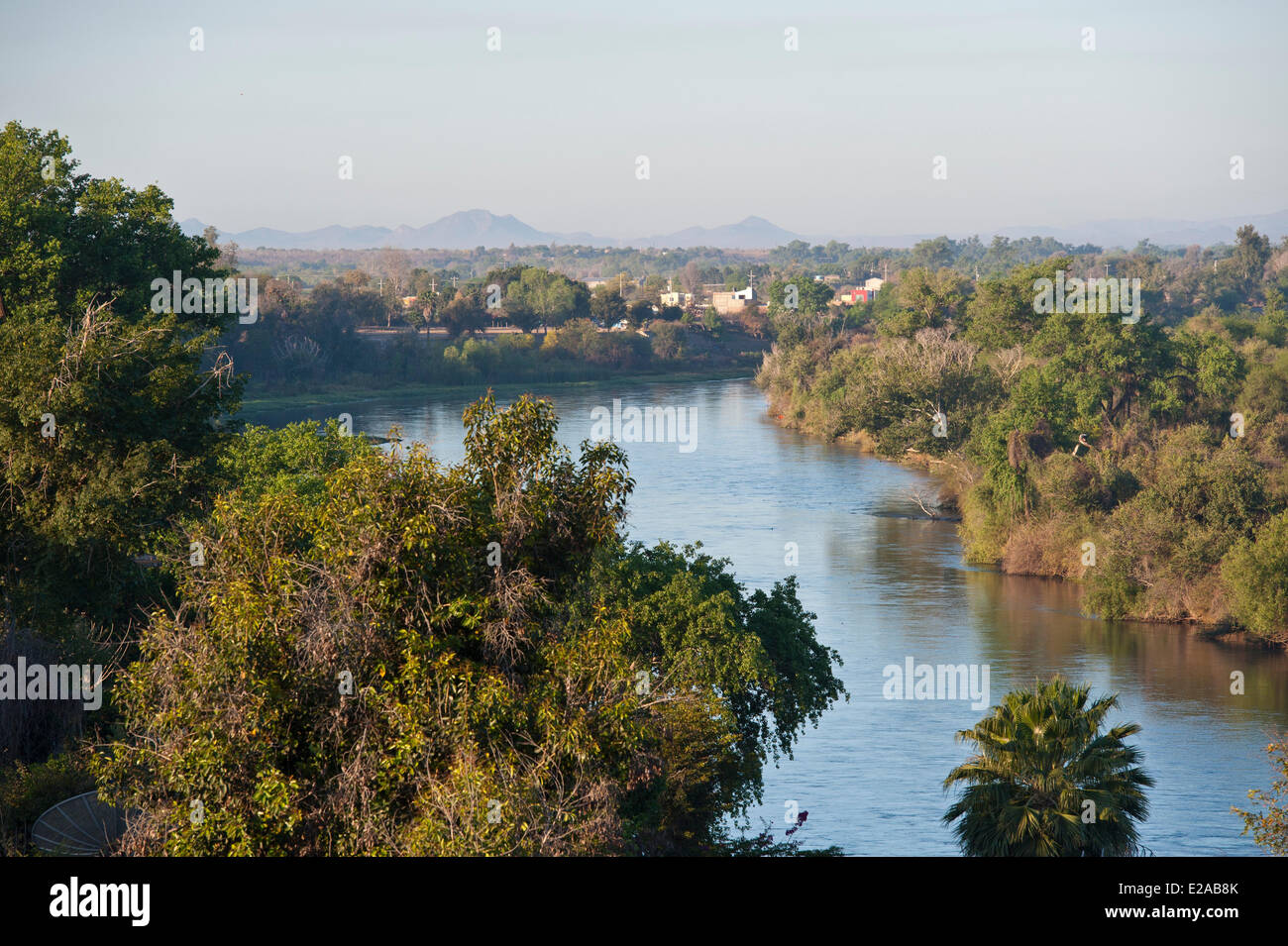 Mexico, Sierra Madre Occidental, Sinaloa State, El Fuerte, the river El ...