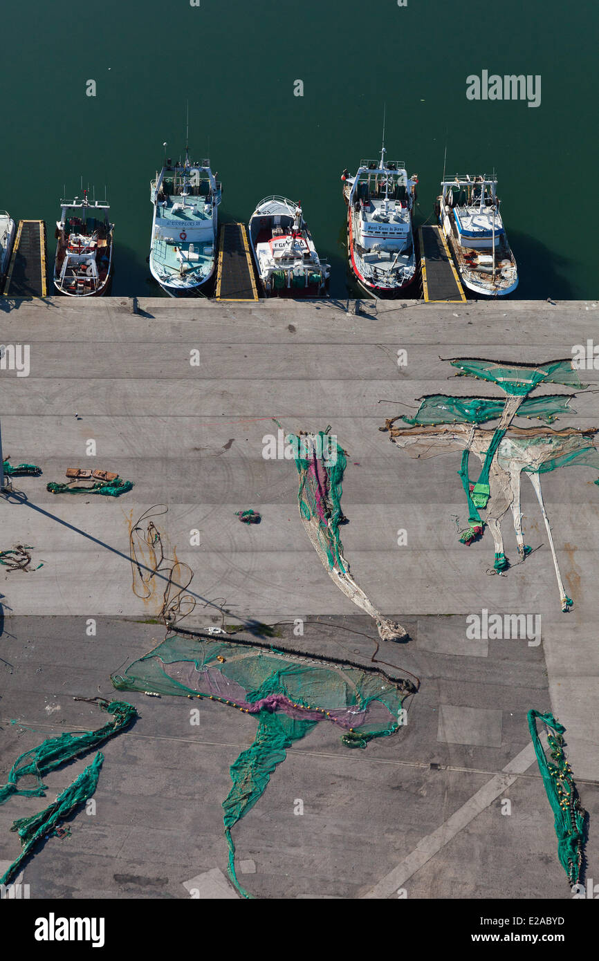 France, Pas de Calais, Boulogne sur Mer, the harbor, Loubet basin, nets ...
