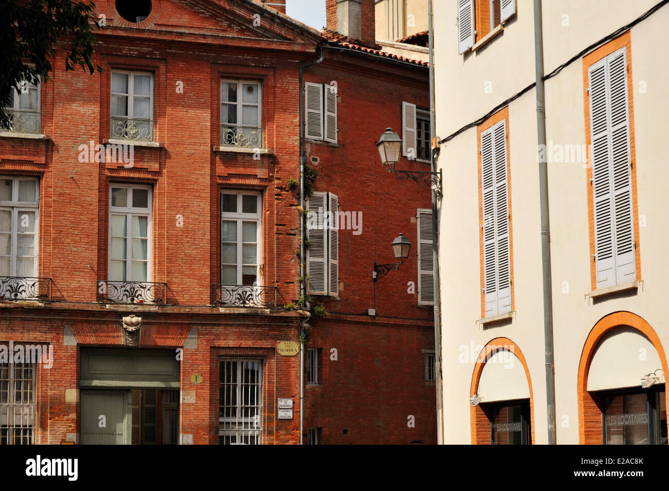 France, Haute Garonne, Toulouse, buildings in the old town Stock Photo ...