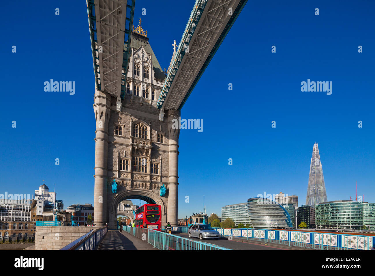 Pedestrian lift bridge hi-res stock photography and images - Alamy