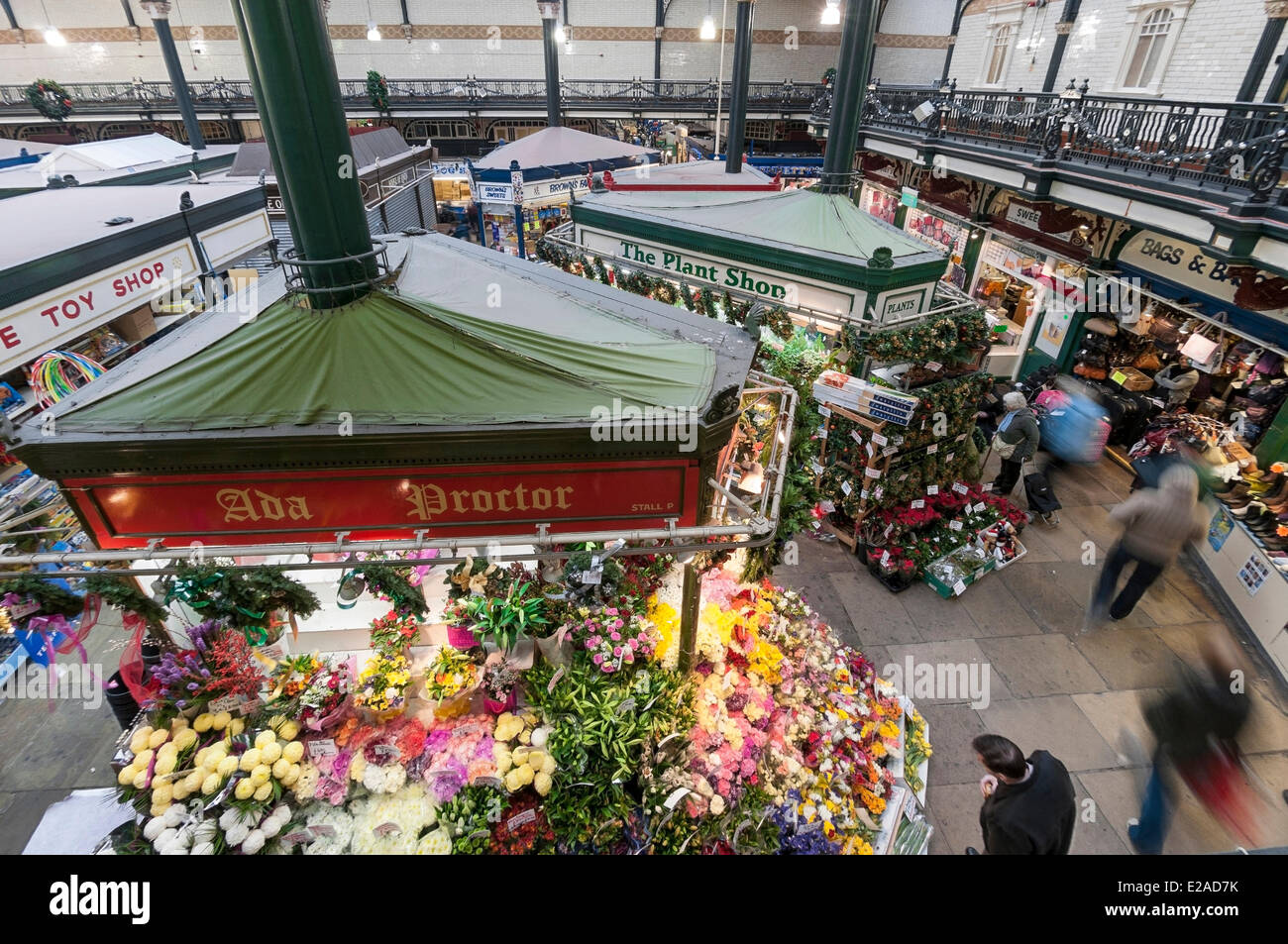 United Kingdom, Yorkshire, Leeds, downtown, one of the halls of Leeds ...