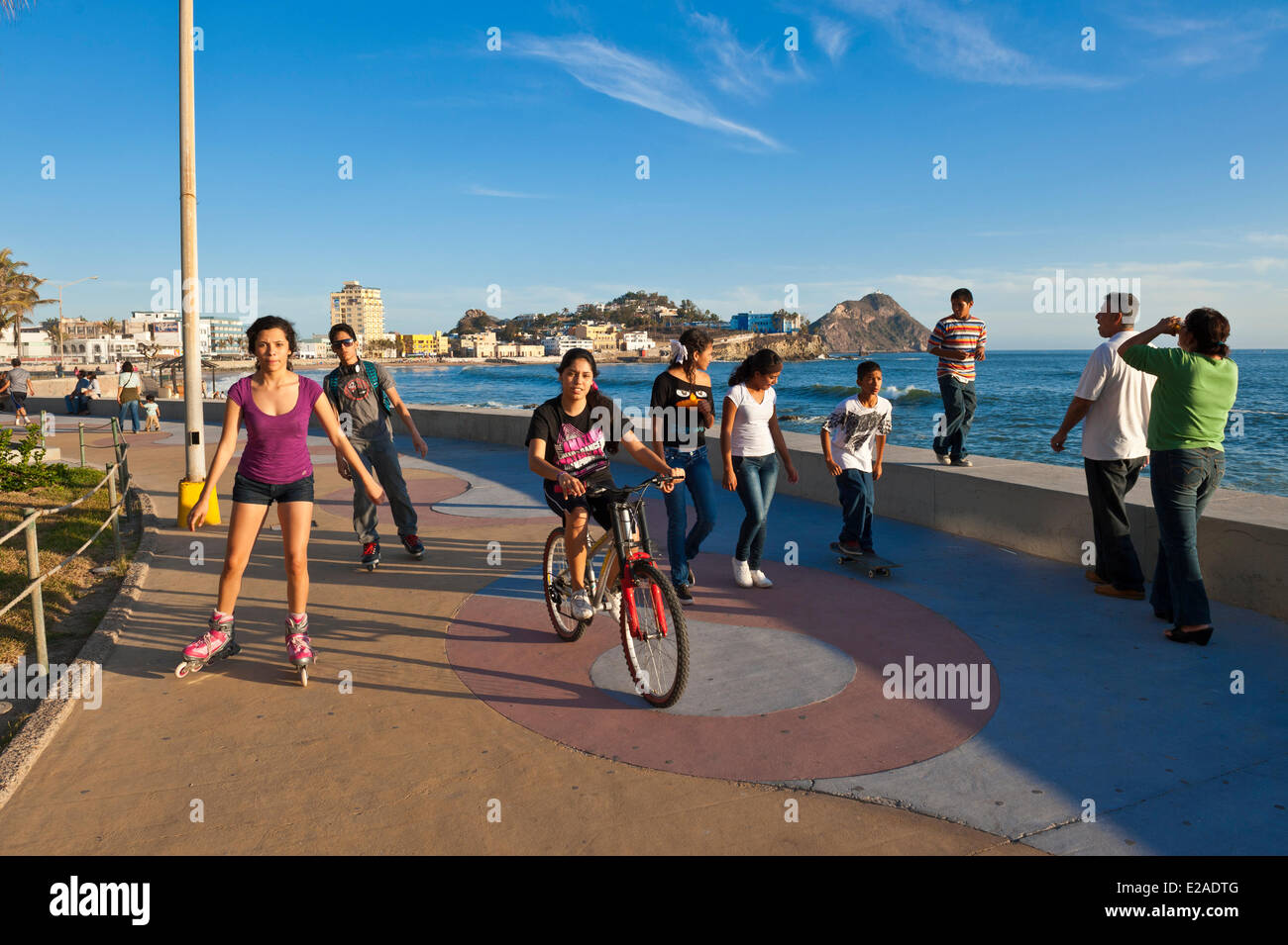 Mexico, Sinaloa state, Mazatlan, along the Malecon (waterfront street ...