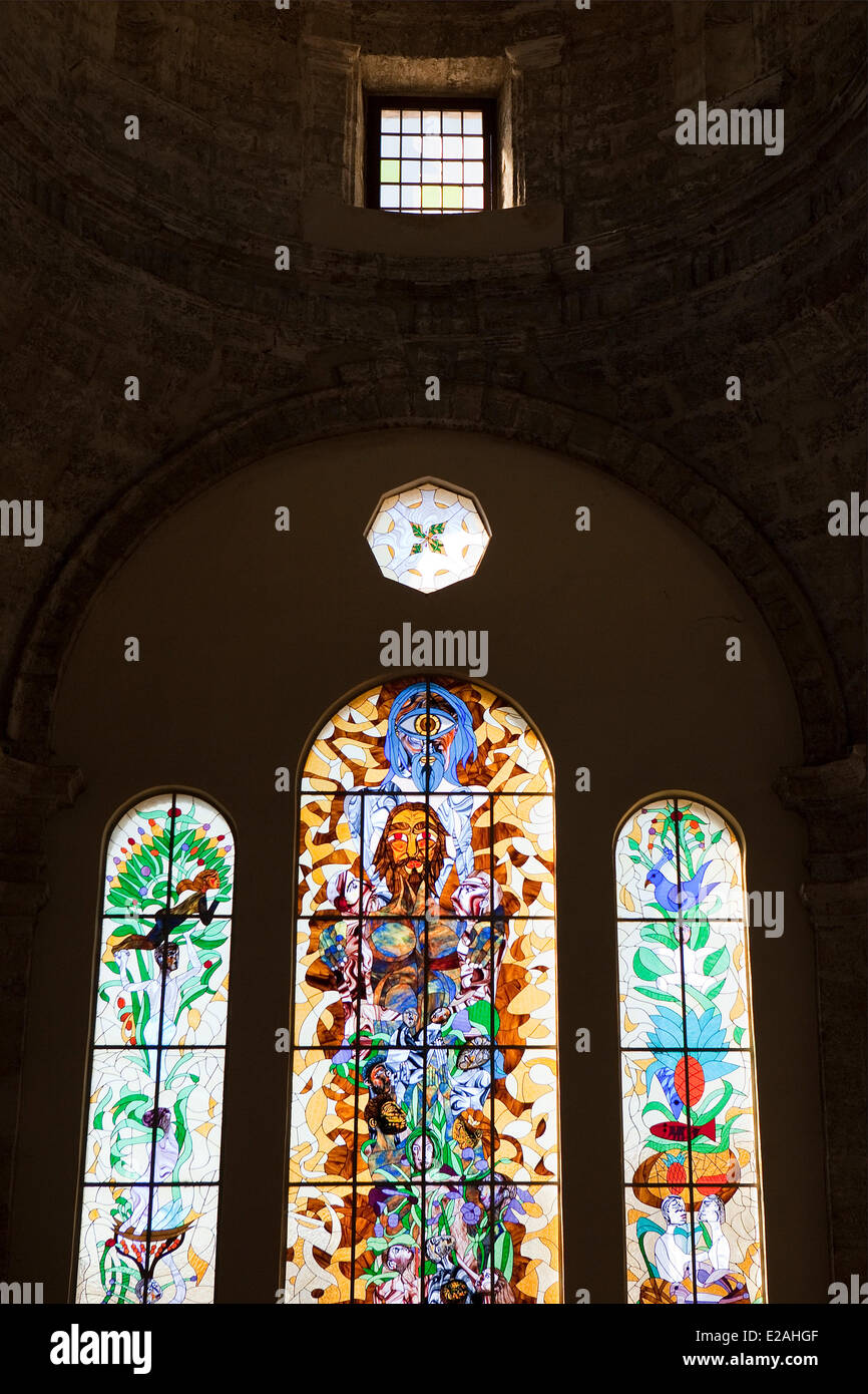 Havana cuba stained glass windows hi-res stock photography and images ...