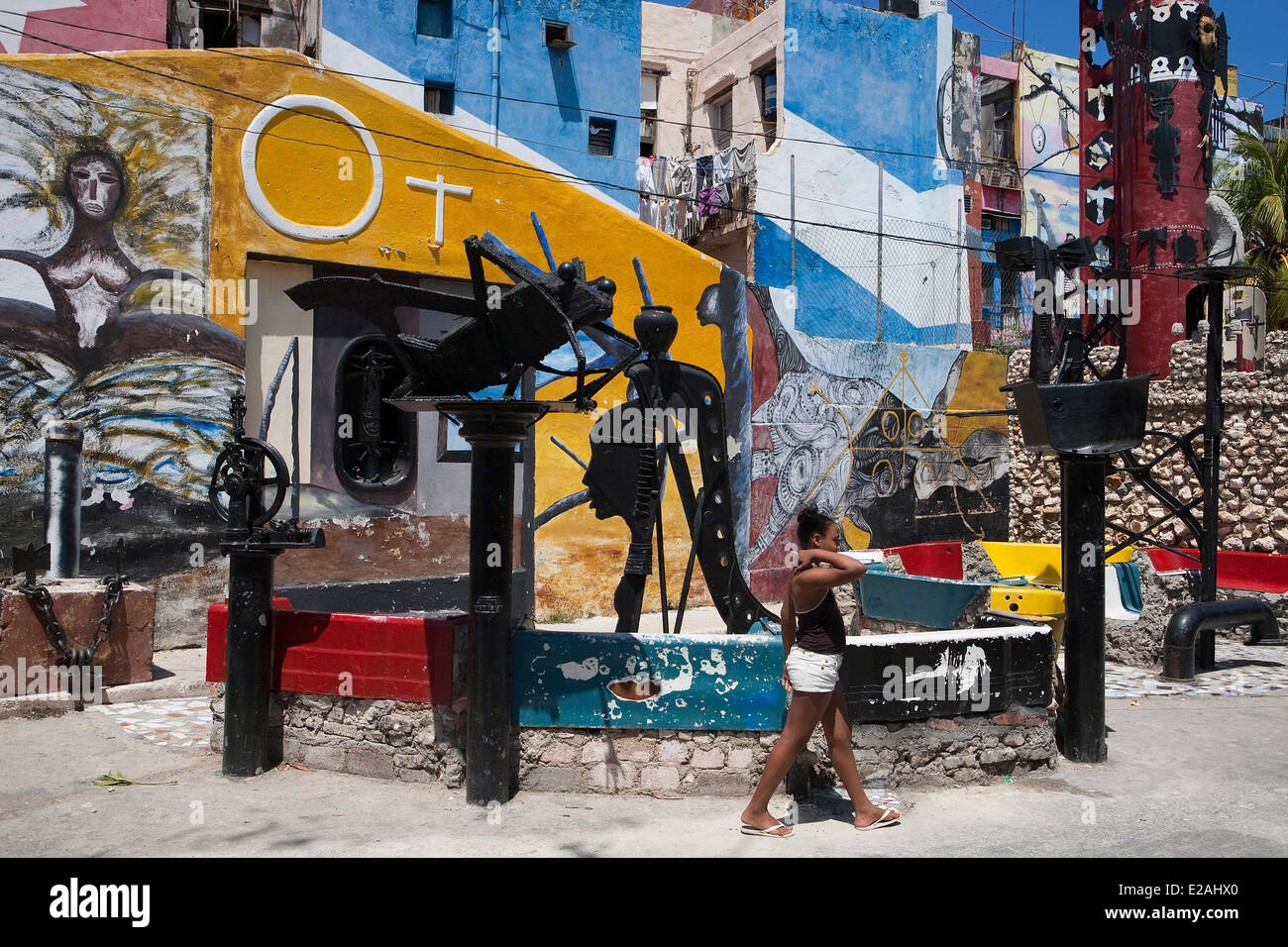 Cuba havana murals hi-res stock photography and images - Alamy