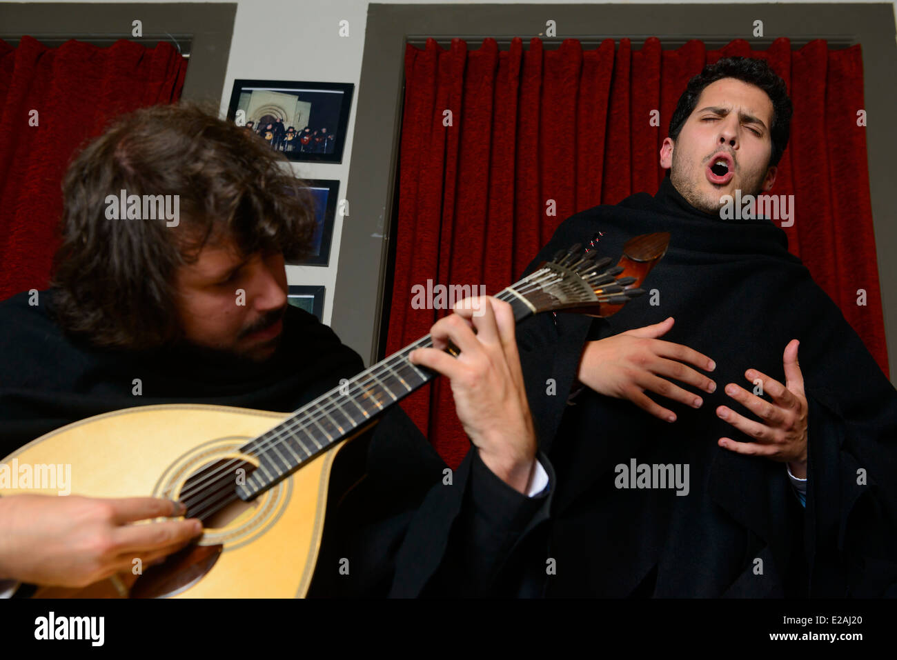 Coimbra male fado singer musicians hi-res stock photography and images ...