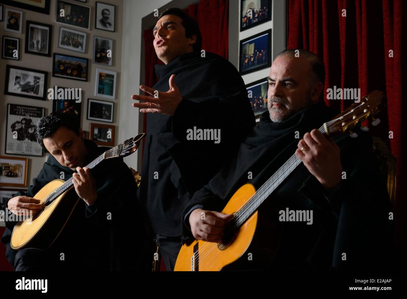 Fados hi-res stock photography and images - Alamy