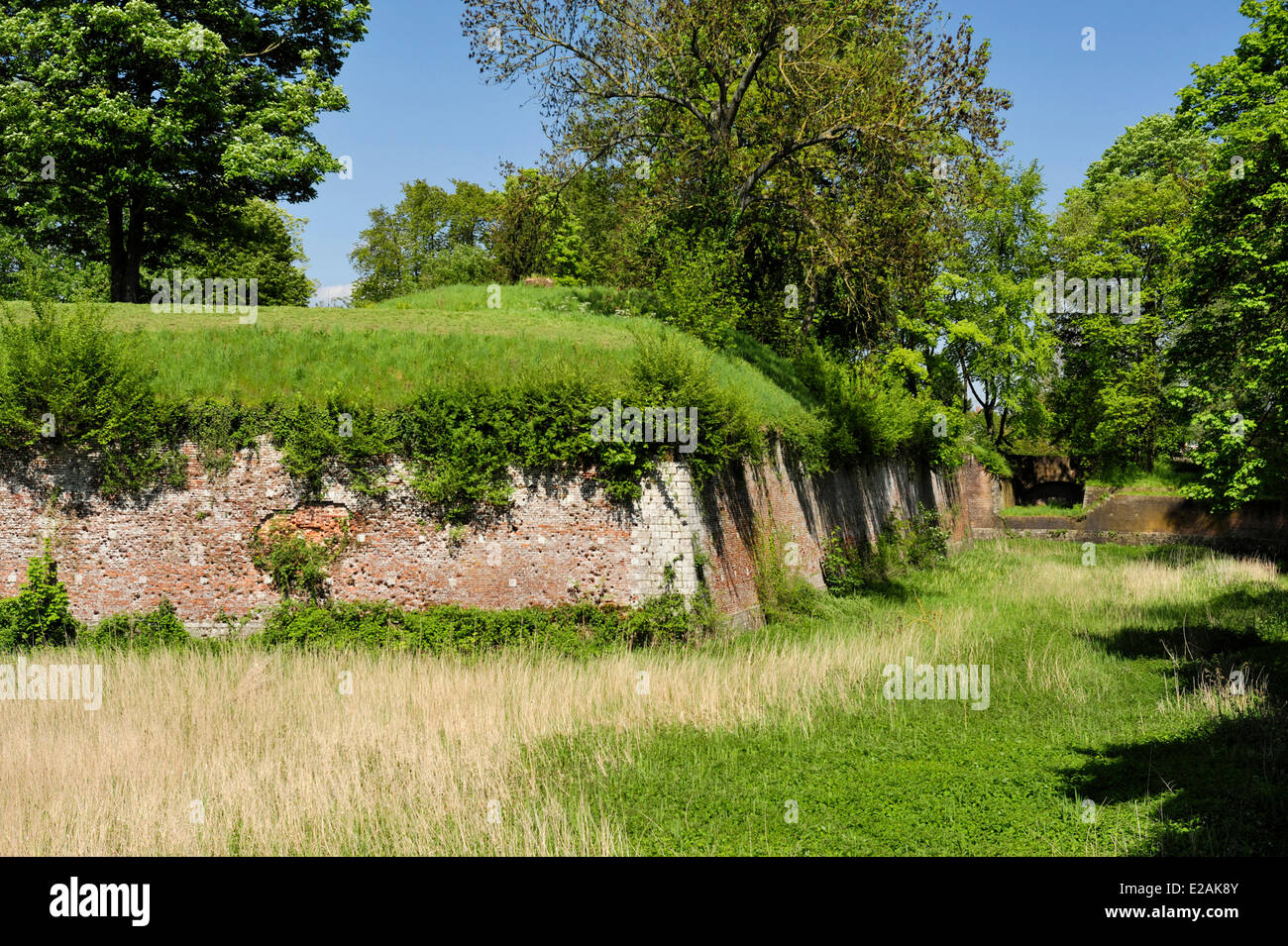 France, North, Le Quesnoy, ramparts overgrown with greenery Stock Photo ...